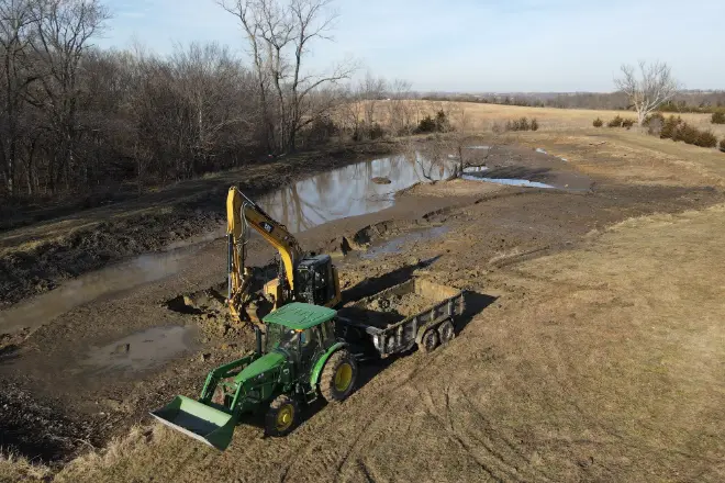 ¼-Acre Pond installation: A Comprehensive Guide 🌊🚜